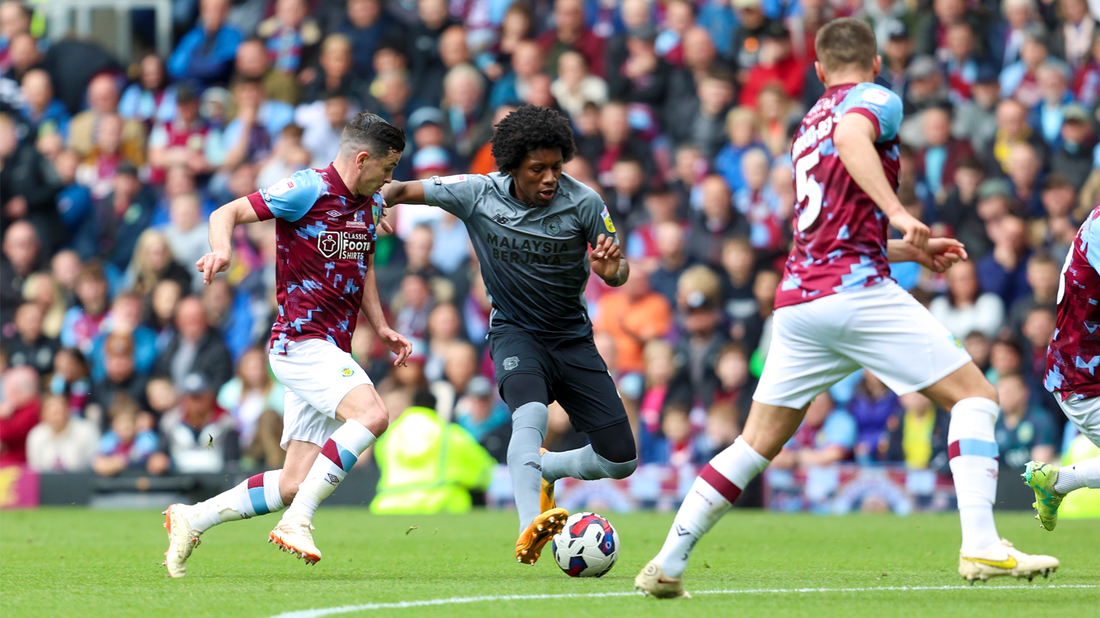 Match Report Burnley 3 0 Cardiff City Cardiff