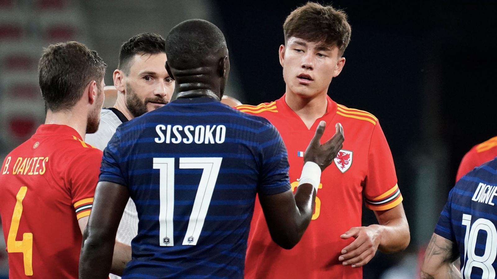 Rubin Colwill signs a new deal | Cardiff