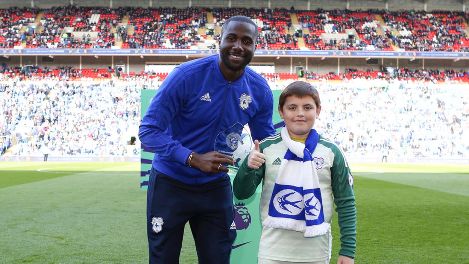 Sol Bamba named PFA Community Champion! | Cardiff