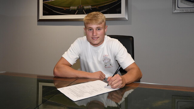 Four young Bluebirds sign professional terms | Cardiff